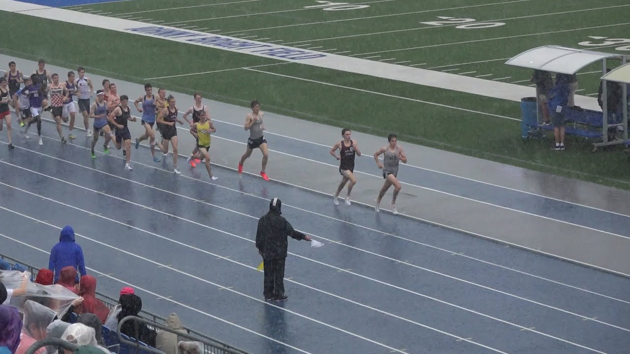 Iowa City West 1600 m - 2021 State Track Meet - YouTube