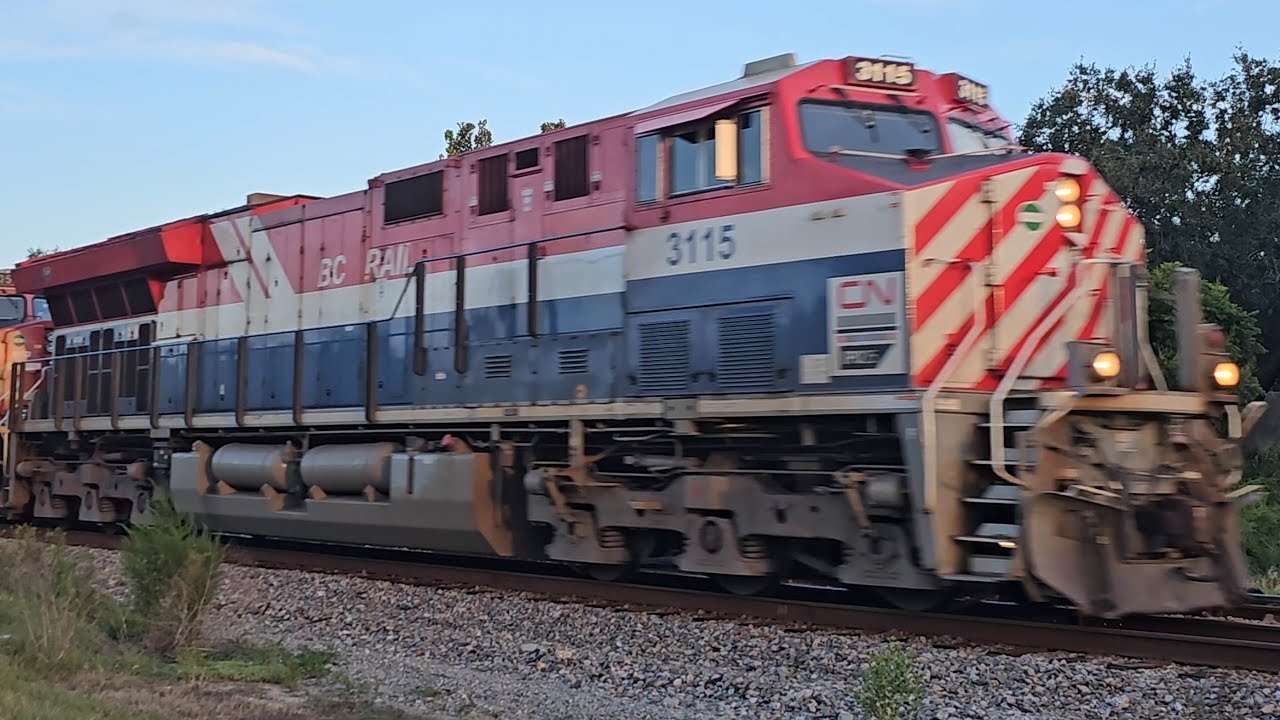 CN #3115 BC Rail Heritage Unit Leads CSX B241-20 at Valrico, FL - YouTube