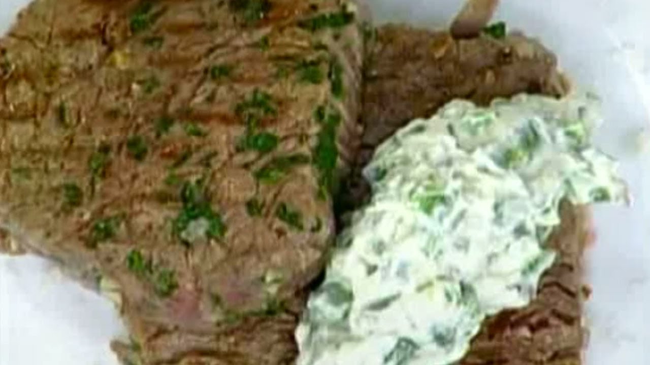 Receta de filete de res al grill con salsa de blue cheese y chile ...