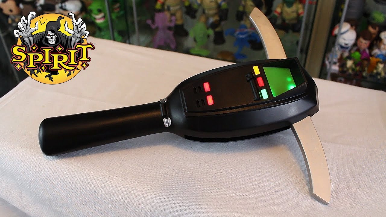 EXCLUSIVE REVIEW: Spirit Halloween's Ghostbusters PKE METER! - YouTube
