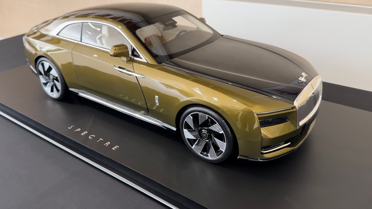 Rolls Royce Silver Spirit lll back to P&A Wood and the brand new ROLLS ...