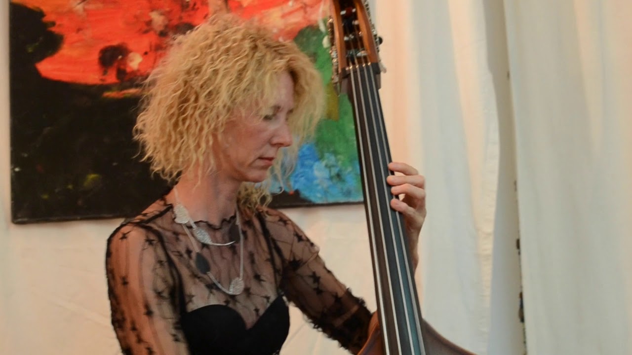 Muriel Grossmann - Light - Live at The Art House, 2018 - YouTube