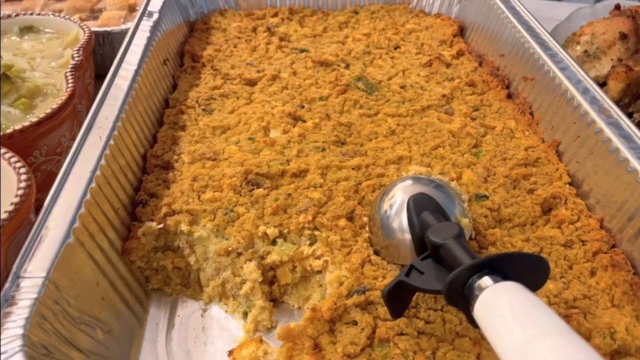 Texas Southern Style Cornbread Dressing .. - YouTube