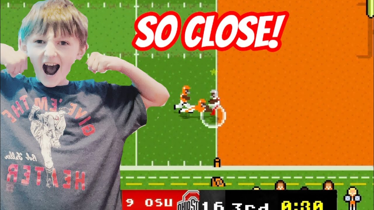 OUR RB IS A BEAST! Retro Bowl QB Mode Episode 2 | Captain Fun - YouTube