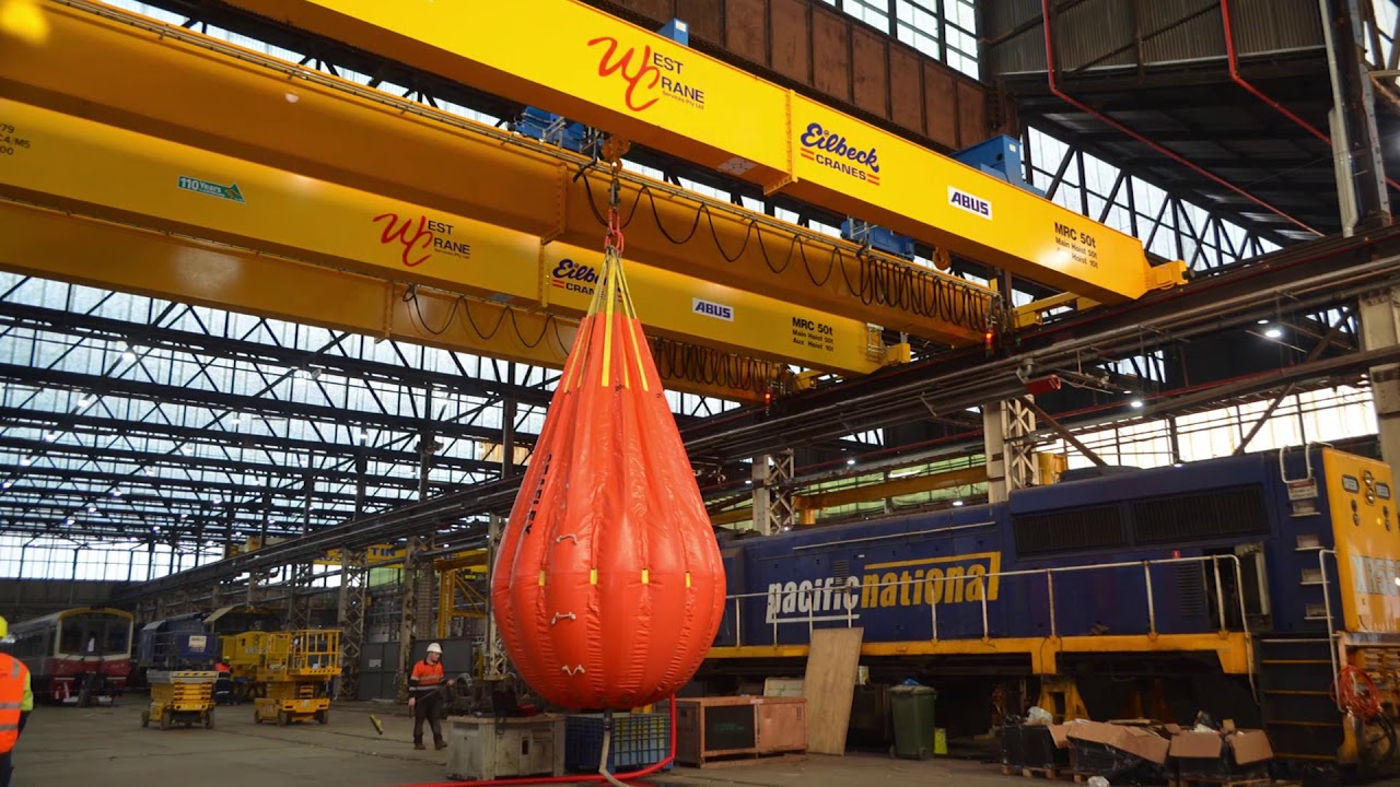 Dynamic Rigging - Water Load Bag Gantry Crane Test - YouTube