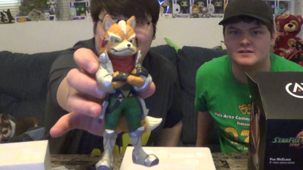 Star Fox Statue Unboxing w/ Sidekick - YouTube