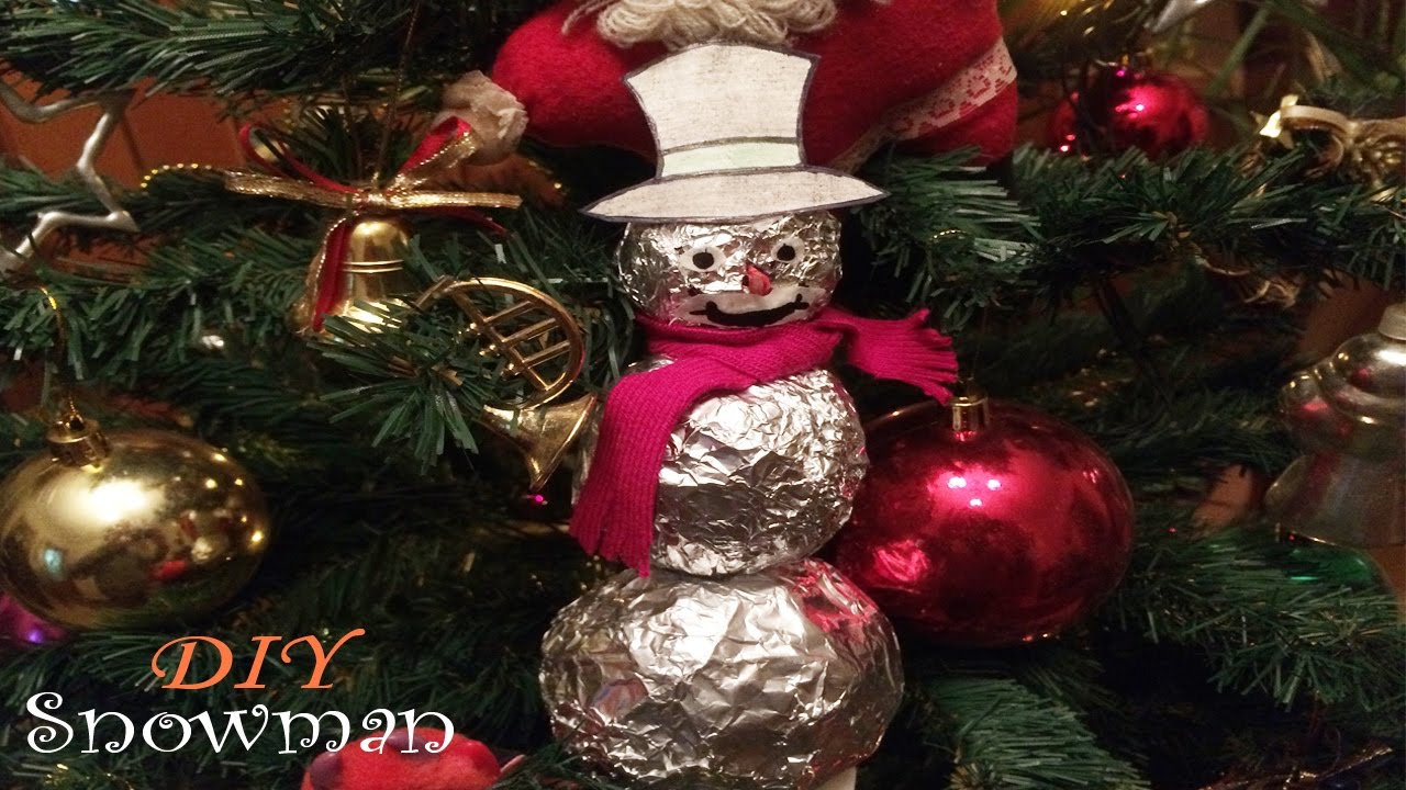 DIY Snowman with newspapers (Beje vete: Plak bore me gazeta) - YouTube