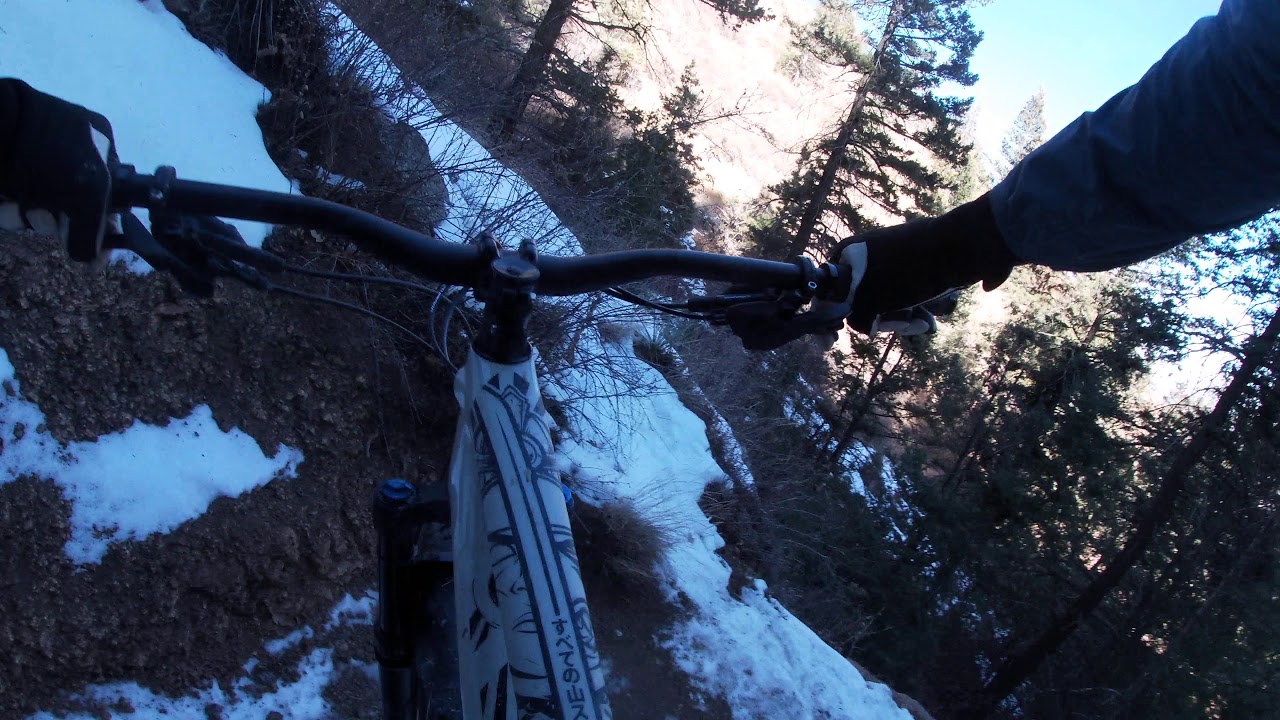 Captain Morgans DH trail - YouTube