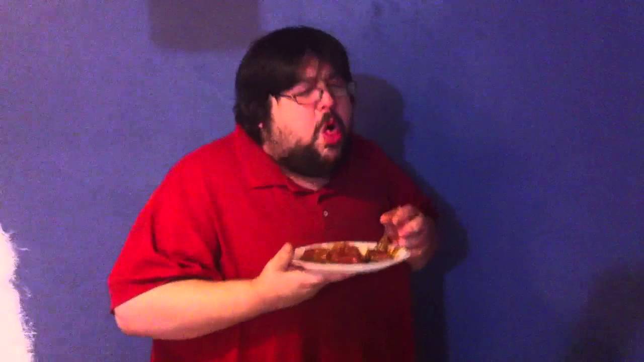 Hot Dog Chili Nightmare *vomit alert* - YouTube