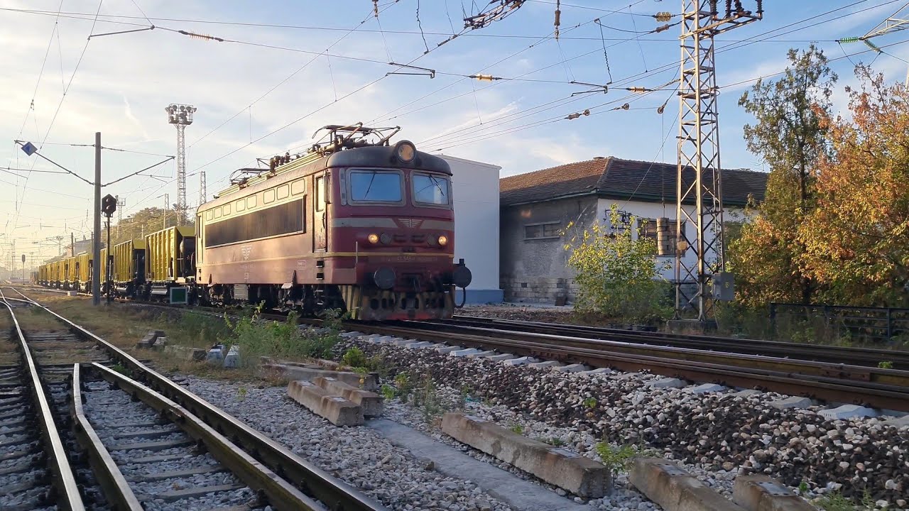 BDZ Cargo с локомотив 43 548 - YouTube