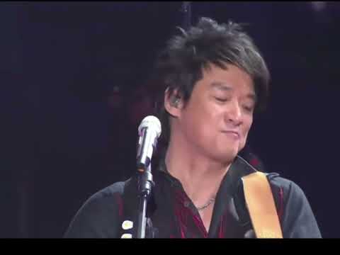 Tong nian 童年- Lo Ta-yu, Jonathan Lee, Wakin Chau and Chang Chen-yue. (Best song with pinyin lyric)