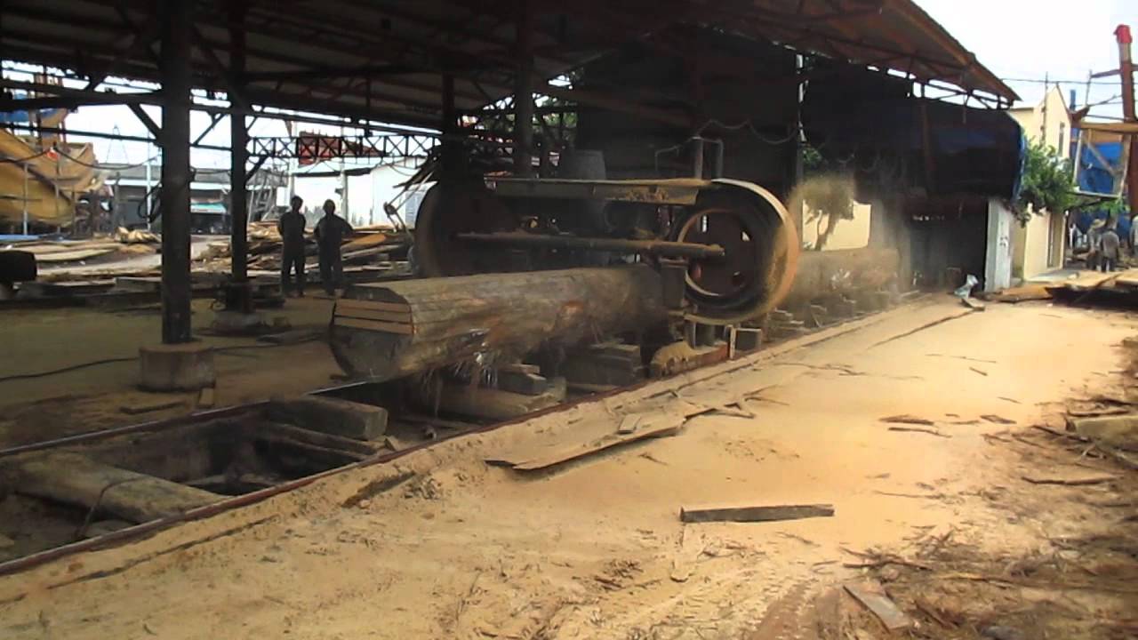 Huge Horizontal Bandsaw YouTube huge-horizontal-bandsaw-youtube
