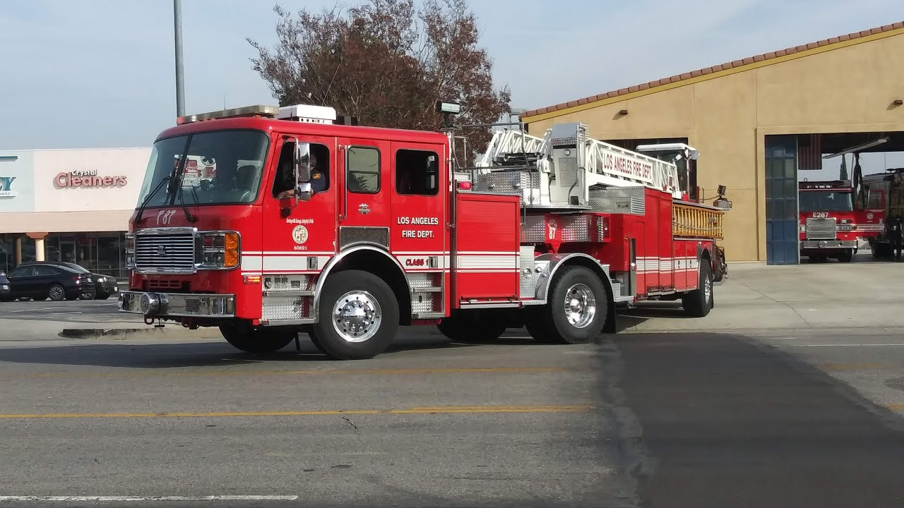 LAFD Light Force 87 Responding - YouTube