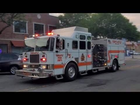 Tenafly,NJ Fire Department Engine 2 Responding (2006 Seagrave Marauder ...