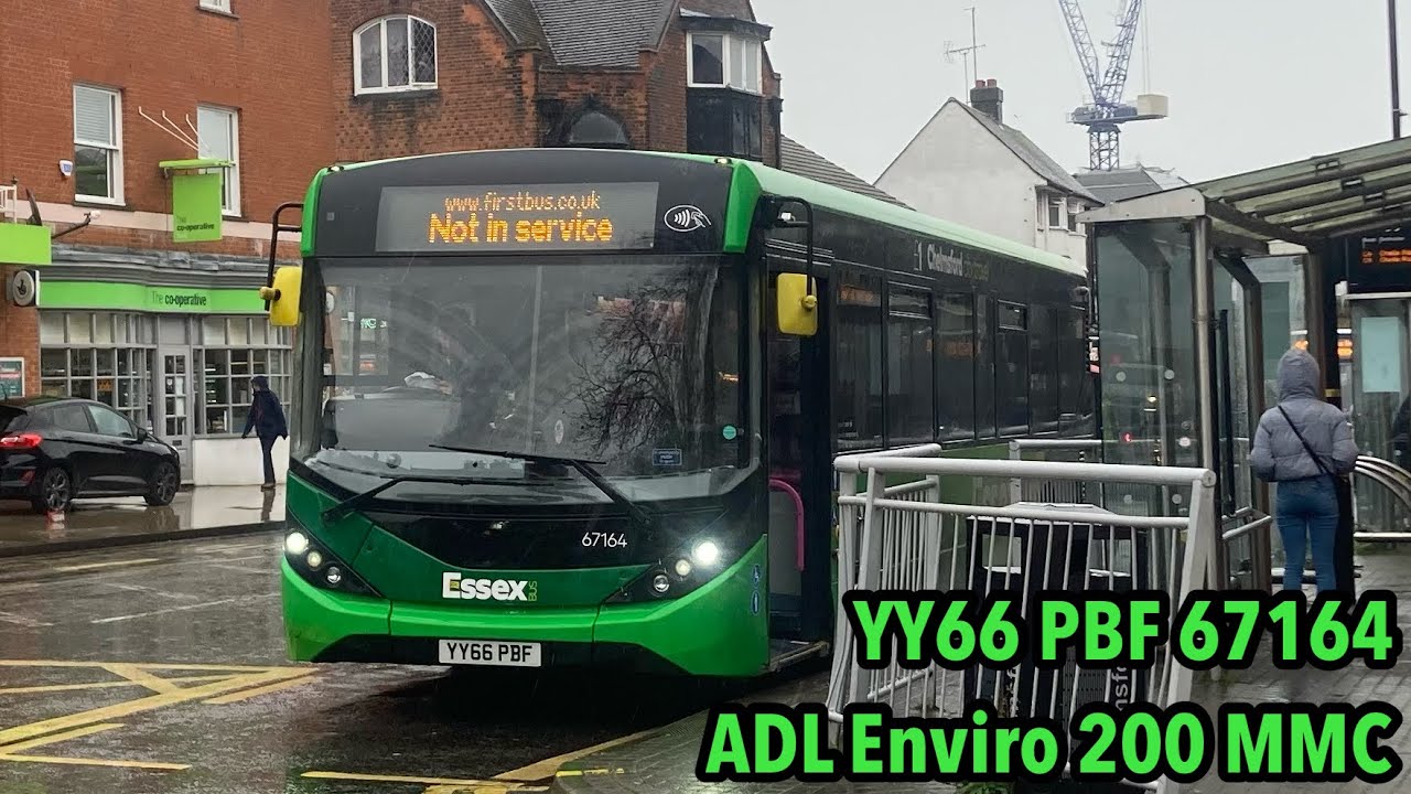 Thrash & Revs | First Essex Route X30 | ADL Enviro 200 MMC Voith | YY66 ...