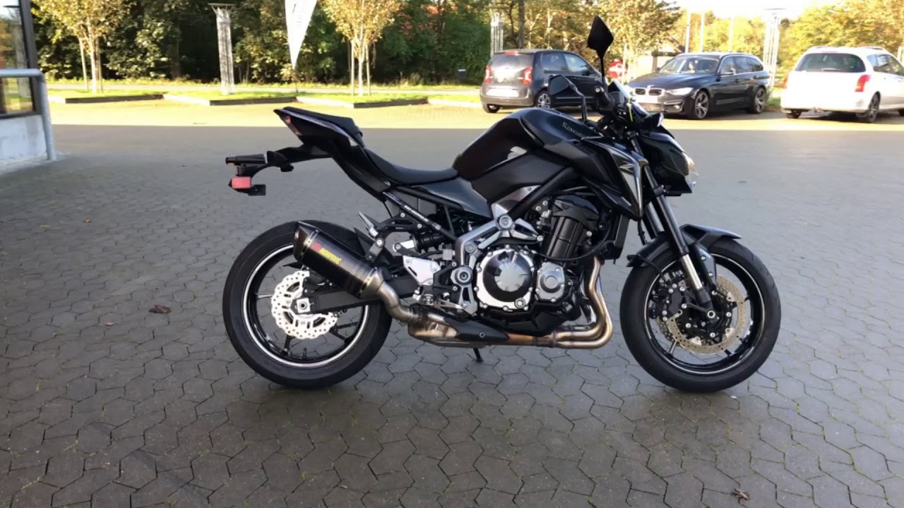 Kawasaki Z900 Akrapovic - YouTube