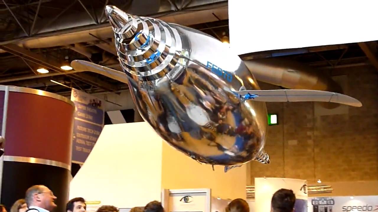 Festo Air Penguin at Gadget Show Live 2010 - YouTube