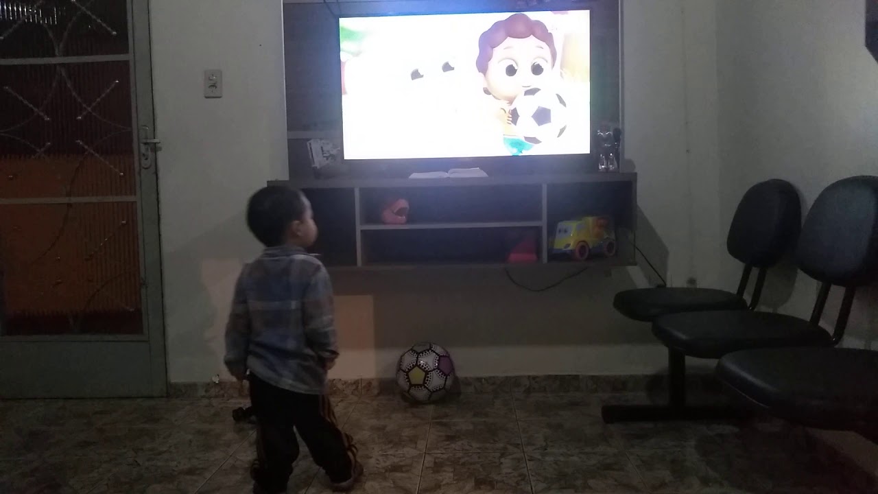 Nenê dançando.... - YouTube