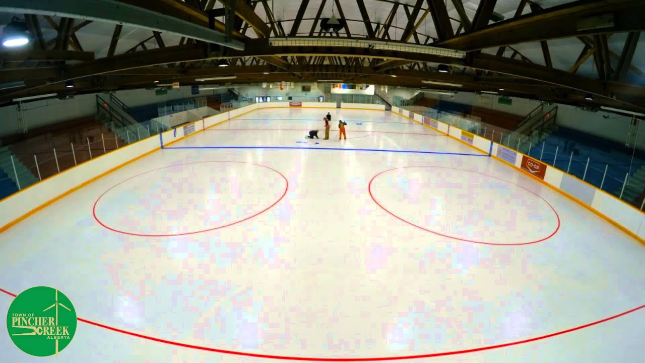 Pincher Creek Ice going into the MCC Arena - YouTube