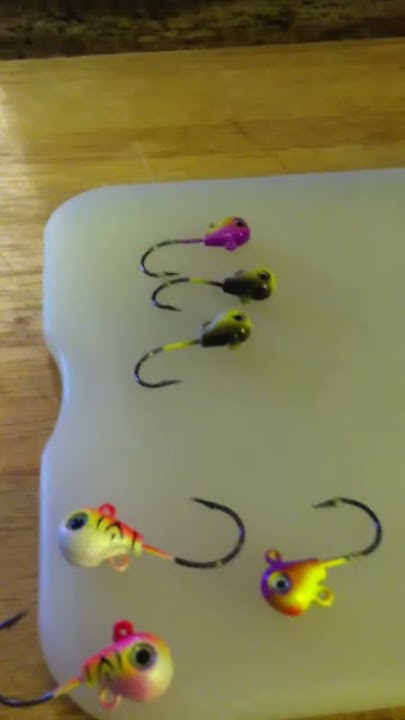 Jig and Minnow Fishing for Walleyes: What hook to use - YouTube
