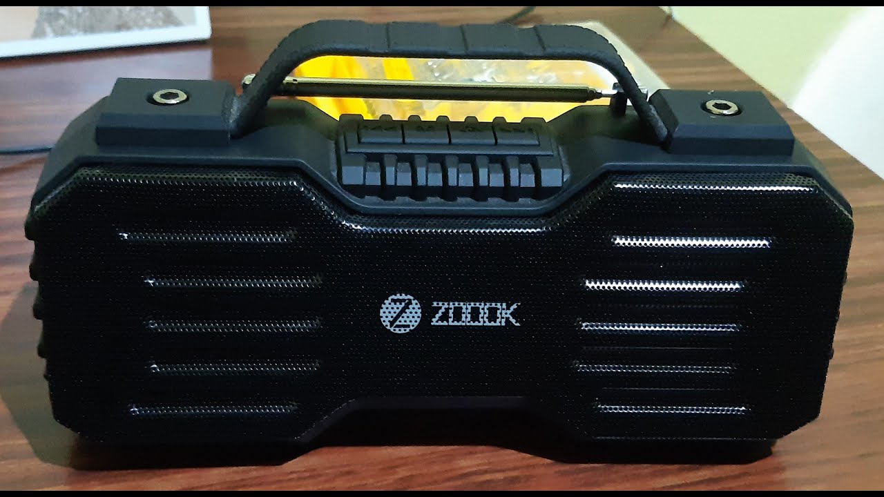 Zoook Rocker Boombox Atom opening - YouTube