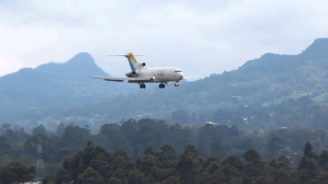 B727 LAS (Lineas Aereas Suramericanas) Landing - YouTube