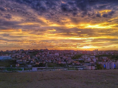 Yollar Bizi Bekler Canlı Yayını