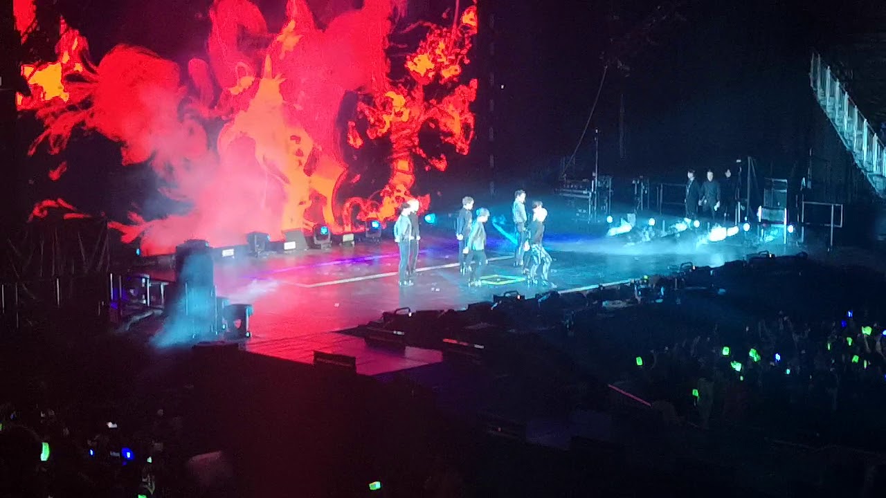 Intro Superm concert We are the future!! - YouTube