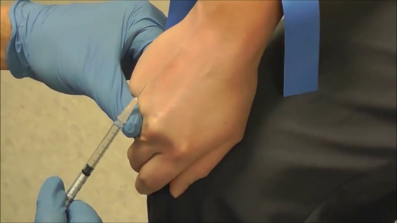 How to Give Intravenous Injections - YouTube