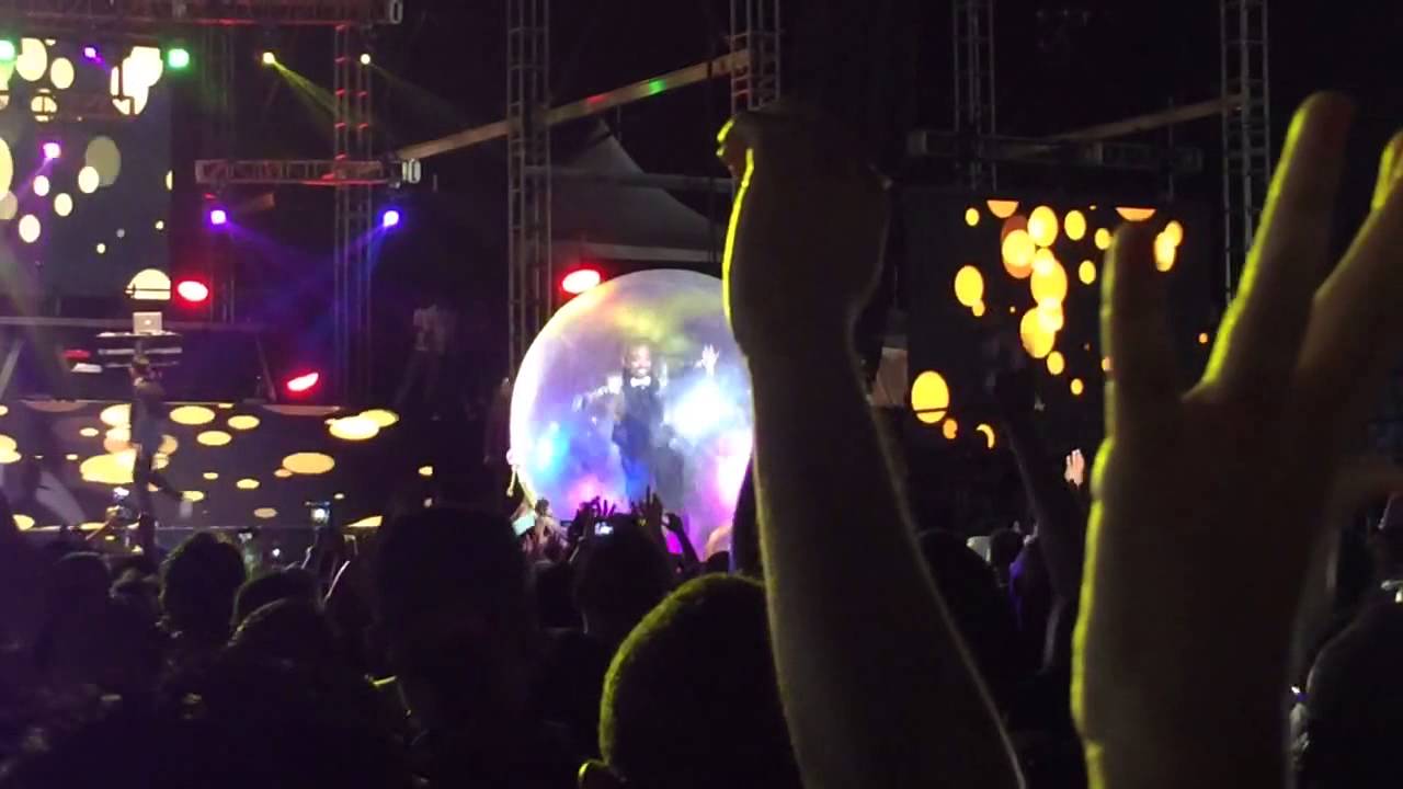 Machel montano and Major Lazer at Machel Monday 2014 - YouTube
