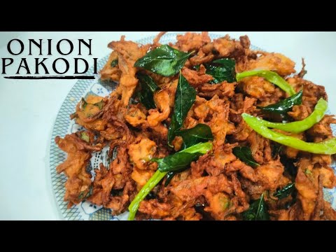 ఉల్లిపాయ పకోడీ| crispy onion pakodi | onion pakodi | onion pakodi in ...