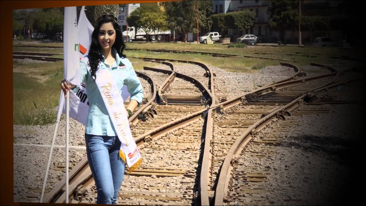 ELIZABETH PARRA TRIAS REINA DE REINAS ENCIMA A. C. 2013 - YouTube