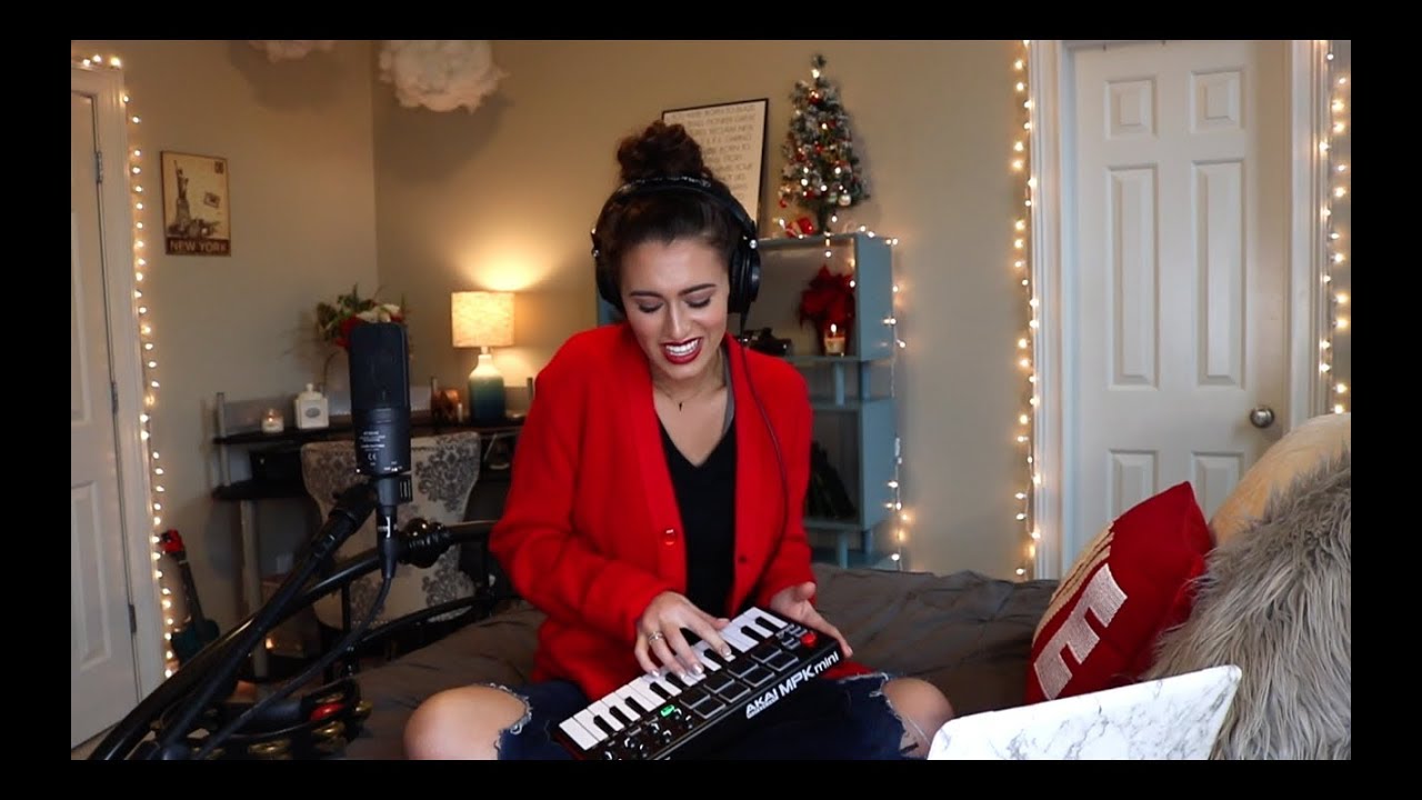 Santa Tell Me / Ariana Grande LOOPING (Bailey Rushlow) - YouTube