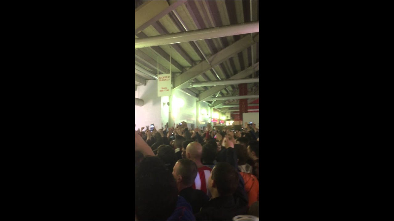 Safc v Nufc 5/4/15 pre match under South stand. Garry Rowell world ...