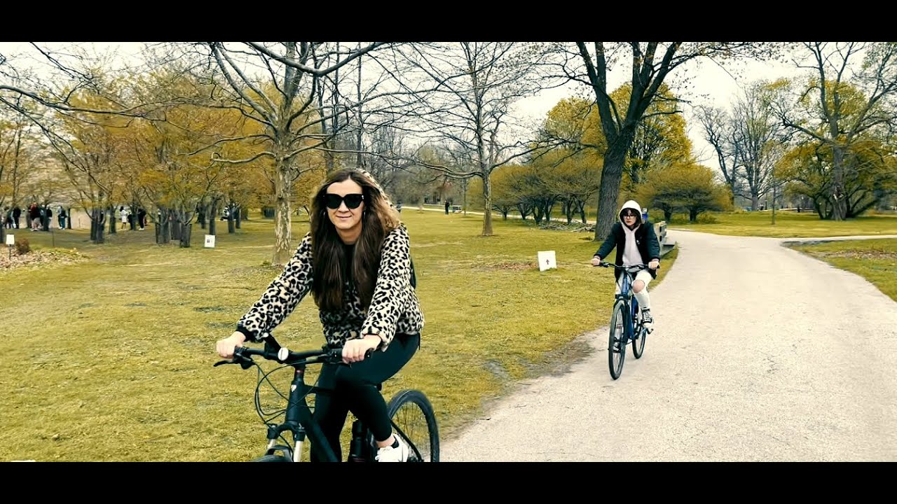 Chicago weekend bike ride lakefront trail. - YouTube