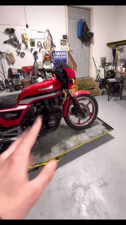 1983 GPZ 550 available for bid on eBay! - YouTube