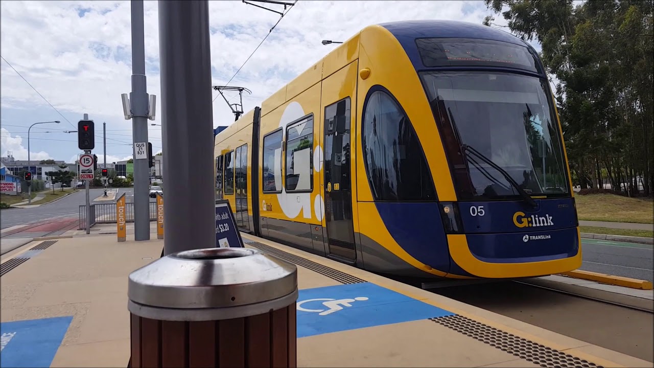 G-Link Trams: Trams at Queen Street Station - YouTube