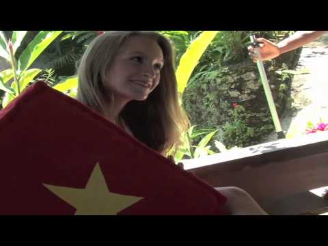 Carla Diaz na Ilha de CARAS
