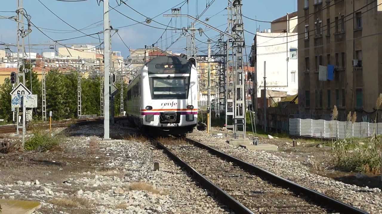 RENFE 448 SALIENDO TARRAGONA - YouTube