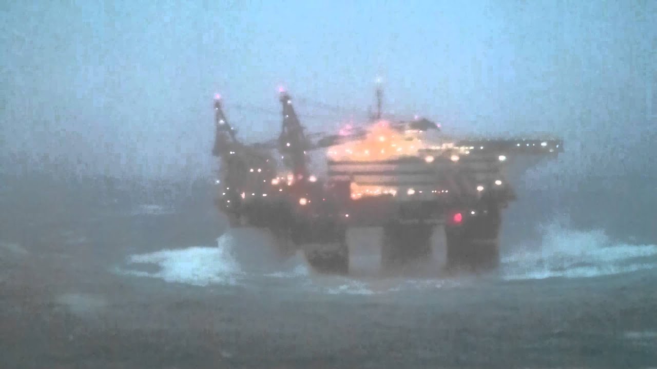 Flotel Superior i storm 04 09 2012 - YouTube