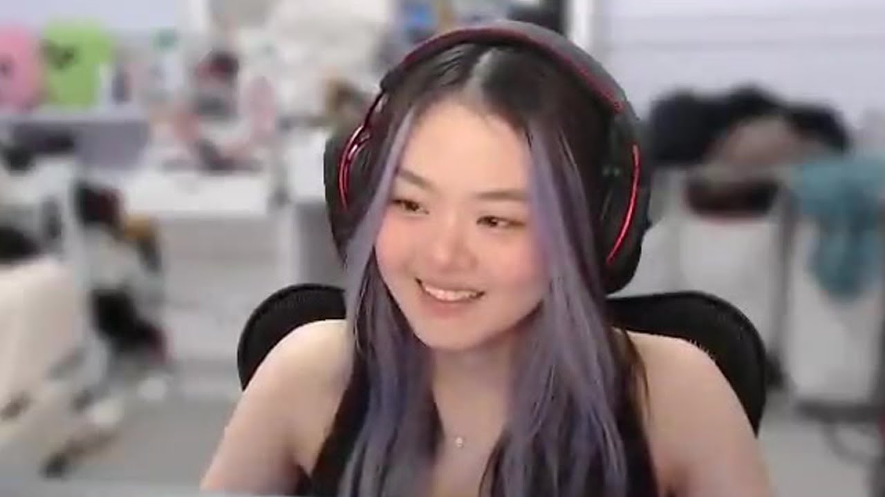 woman haha ☕️ - YouTube