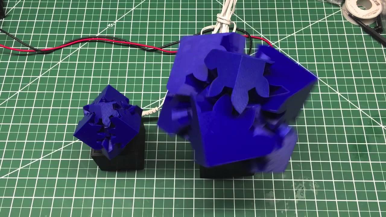 Large Geared Cube, Motorized Edition - YouTube