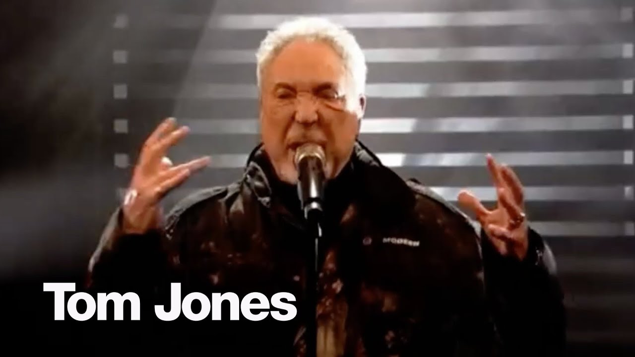 Tom Jones - No Hole In My Head (Live at The Graham Norton Show) - YouTube