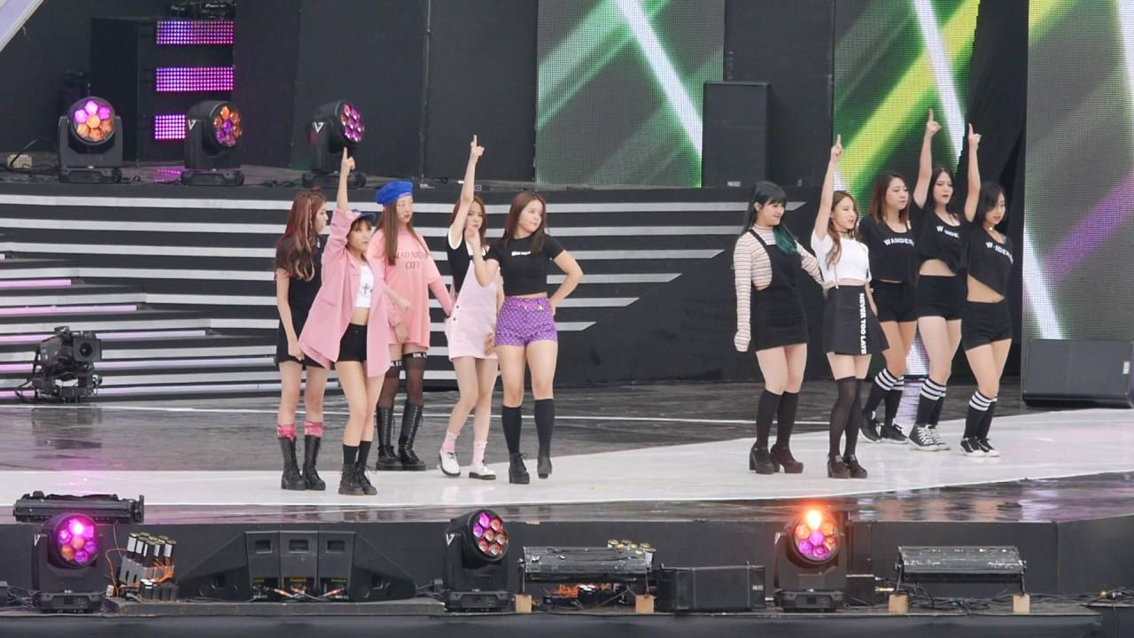160604 CLC @ Dream Concert 2016 - YouTube