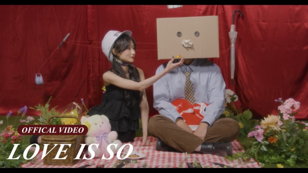 yemin (예민) 'Love is so' OFFICIAL MV - YouTube