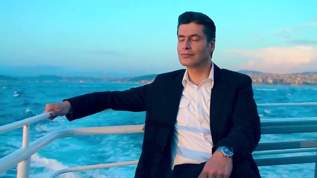 Farhad Ghafoor New Song Ay Aashiqaan 2013 - YouTube