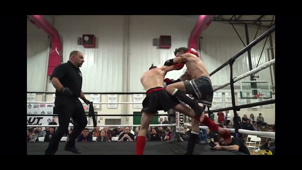 Logan ammy Muay thia #2 Logan camp vs. Jared dobkin - YouTube