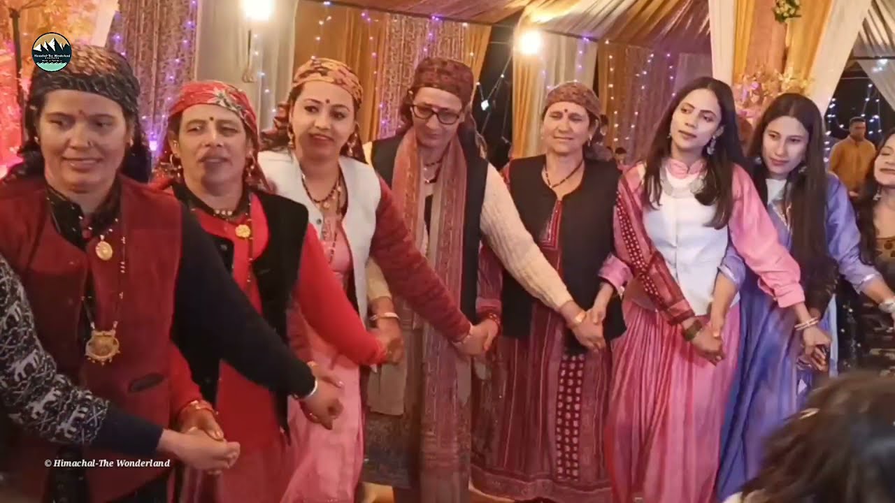 Beautiful Pahari Dance by Ladies | Latest Pahari Dance Video 2021 ...