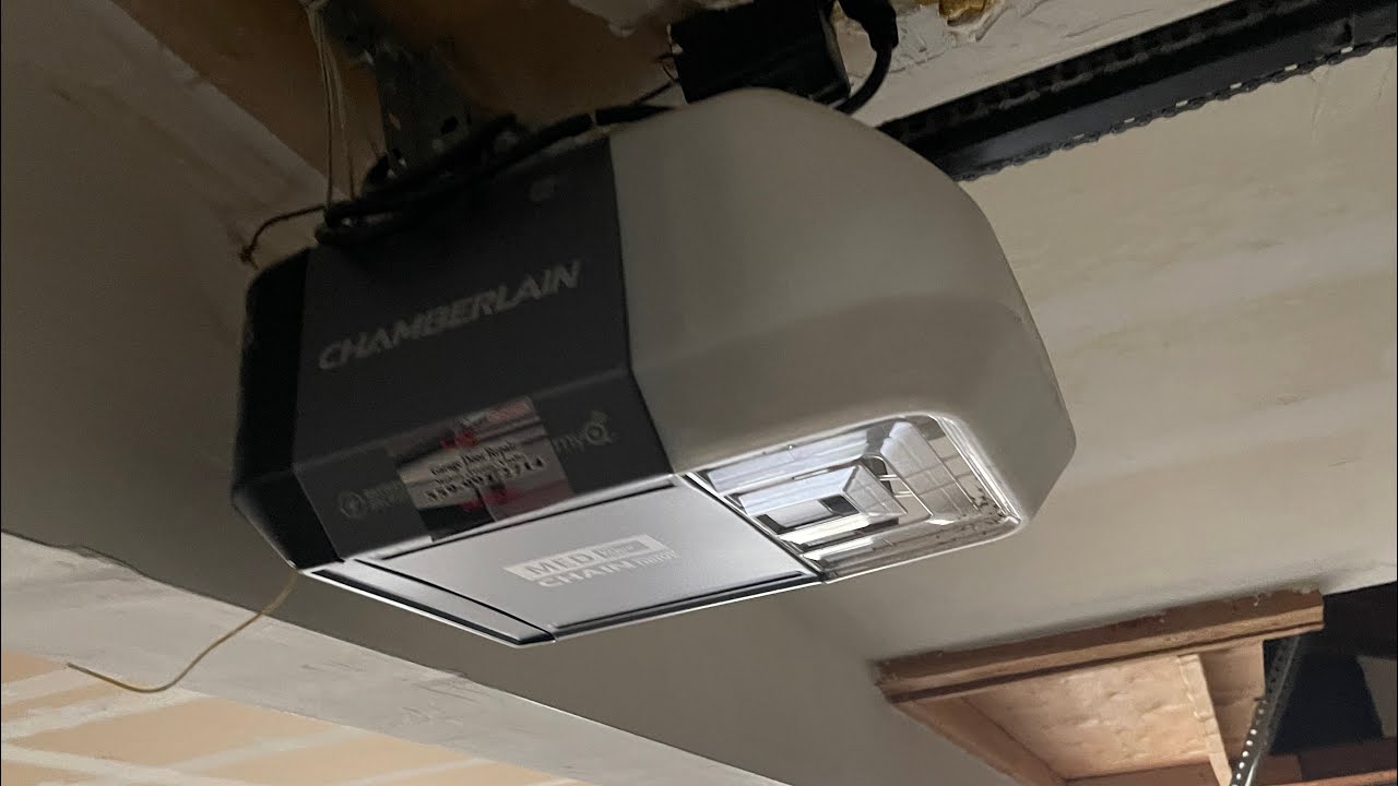 Chamberlain C273 Chain Drive Quick Run - YouTube