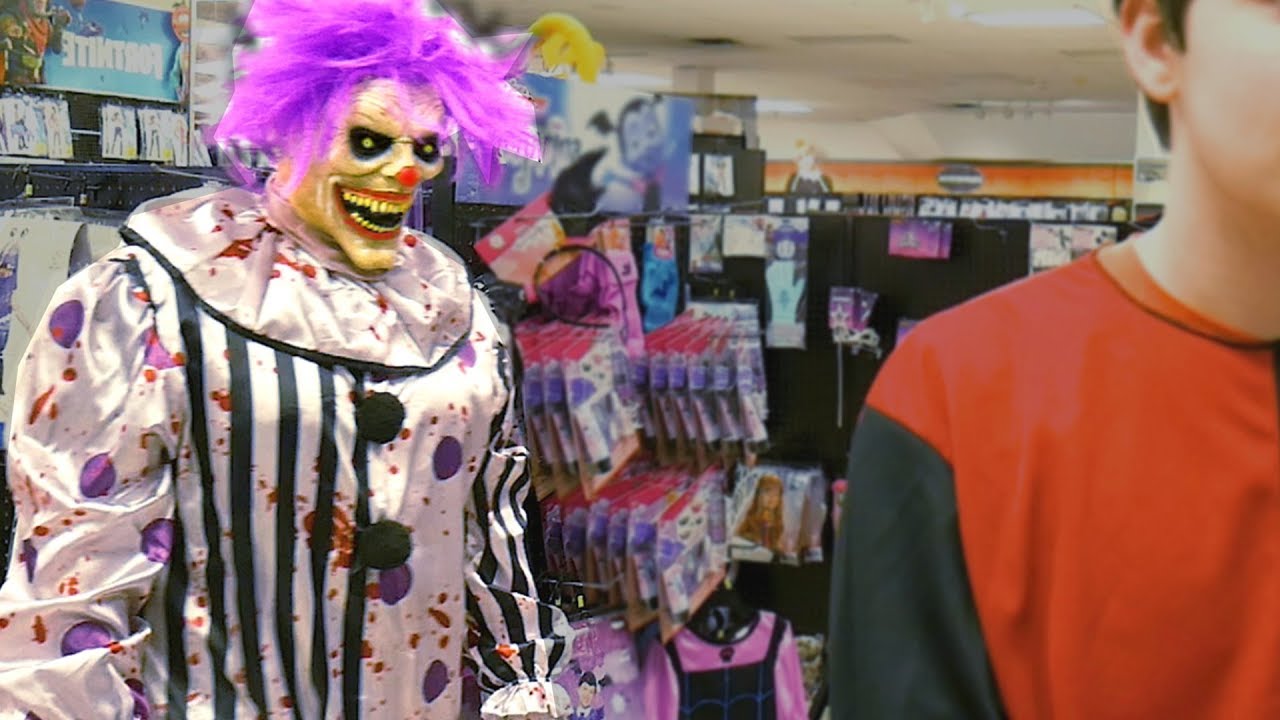 Hugz the Clown Attacks at Spirit Halloween - Scary Clown Vlog - WeeeClown Around - YouTube